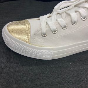 Shoes | New Imperfect Gold Toe White Sneakers | Poshmark